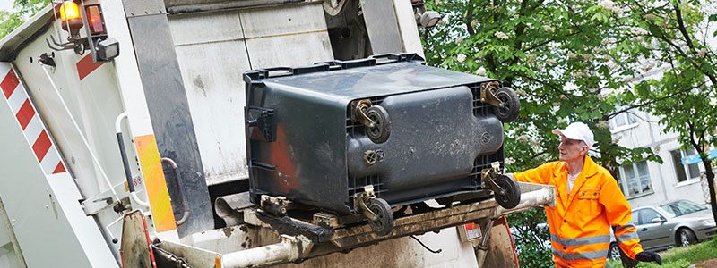 Wast Management Fleet Tracking - GPS Tracking Garbage Trucks | ATTI